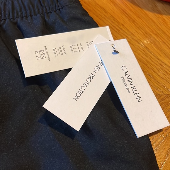Calvin Klein | Shorts | Calvin Klein Mens Lined Swim Shorts Size Large ...